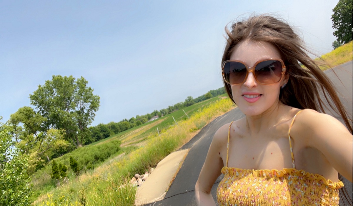 ItsMeAnne.com - Radio Host + Journalist Anne Erickson . Lifestyle News ...